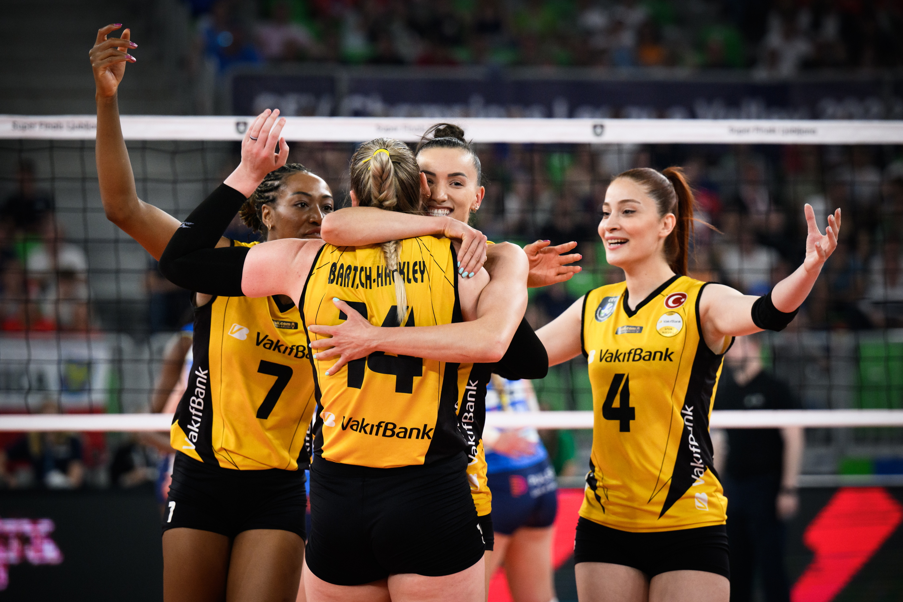Vakifbank Istanbul Wins the SuperFinals to Become the Best Team in ...